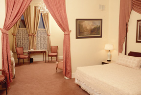 Guest Rooms & Suites - Geiser Grand Hotel